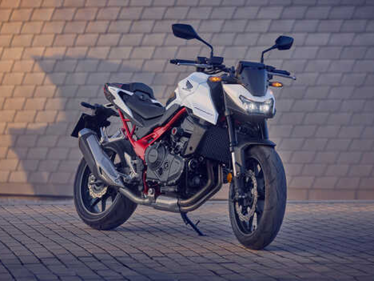 Honda CB750 Hornet Bike Price in Ahmedabad - On road & Ex showroom Price in 2025